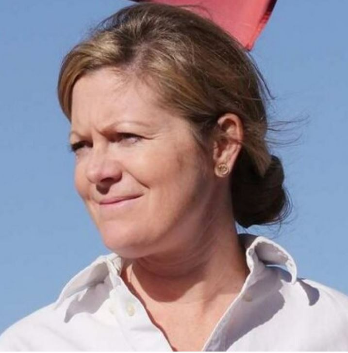 Angela Melbourne's Instagram, Twitter & Facebook on IDCrawl