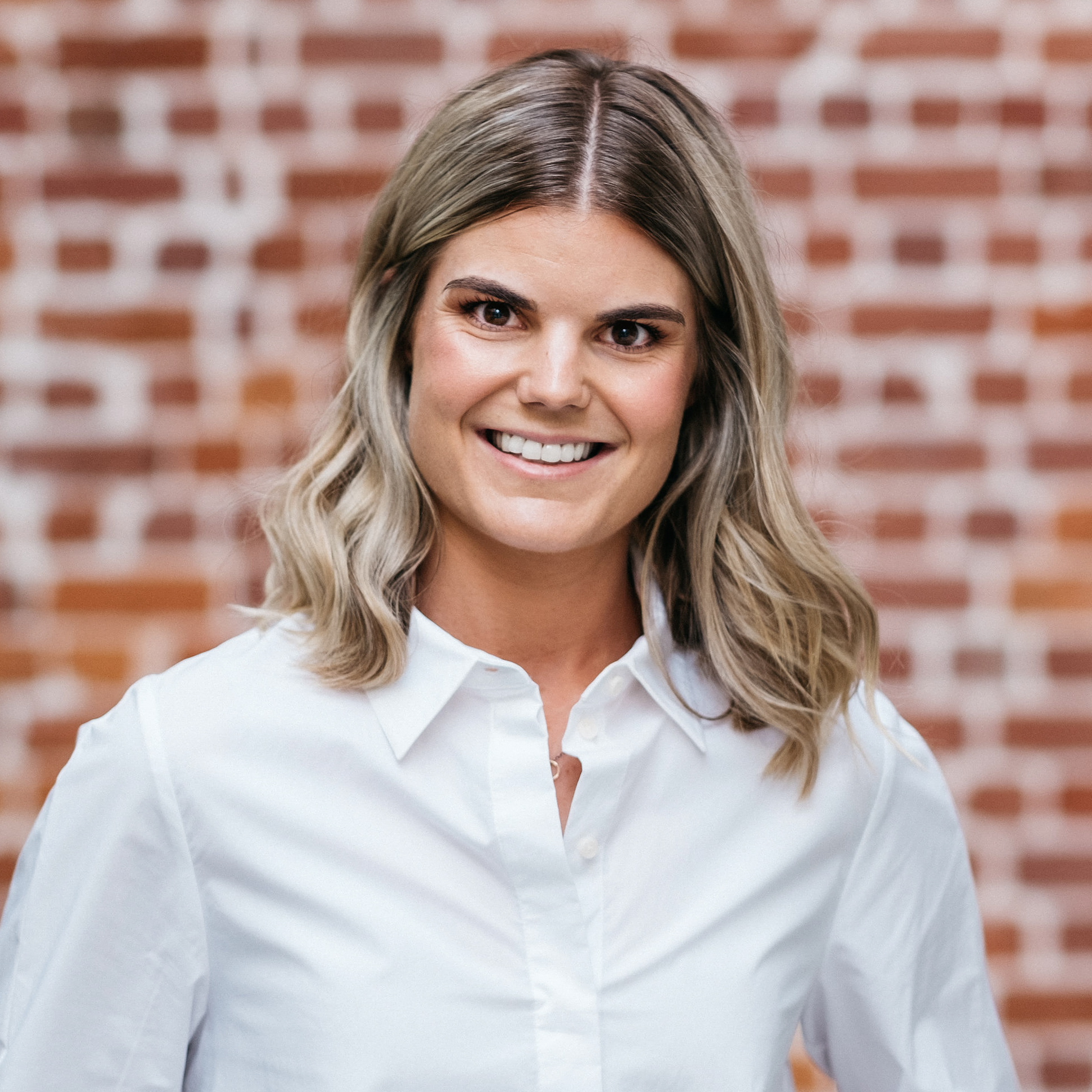 Dr Whitney Lewis - Osteopath | HealthShare