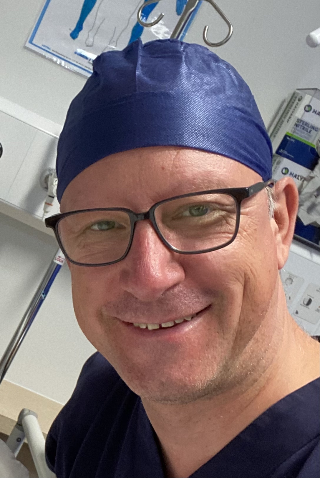 Dr Sven Goebel - Orthopaedic Surgeon - Claremont | HealthShare