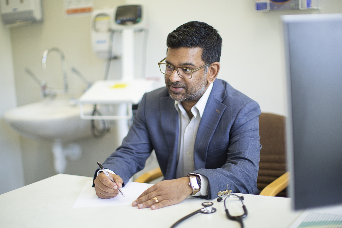 Dr Arun Gupta - Gastroenterologist - Moorabbin | HealthShare